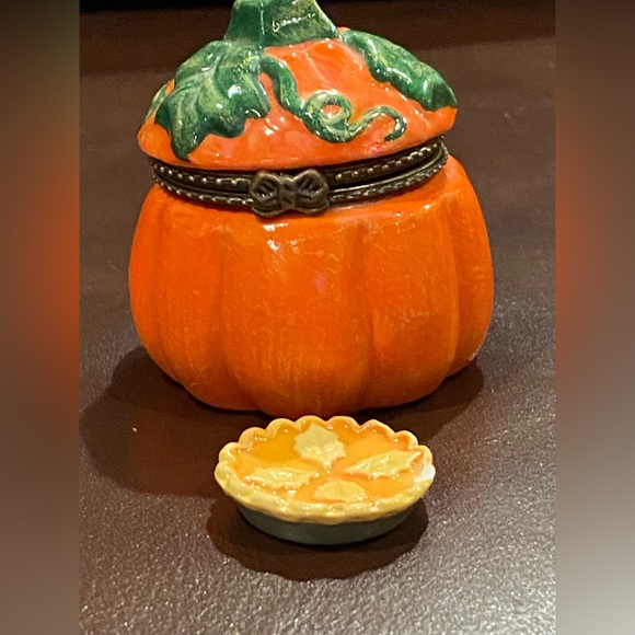 Accents | Vintage Pumpkin Porcelain Hinged Box With Porcelain Pumpkin ...